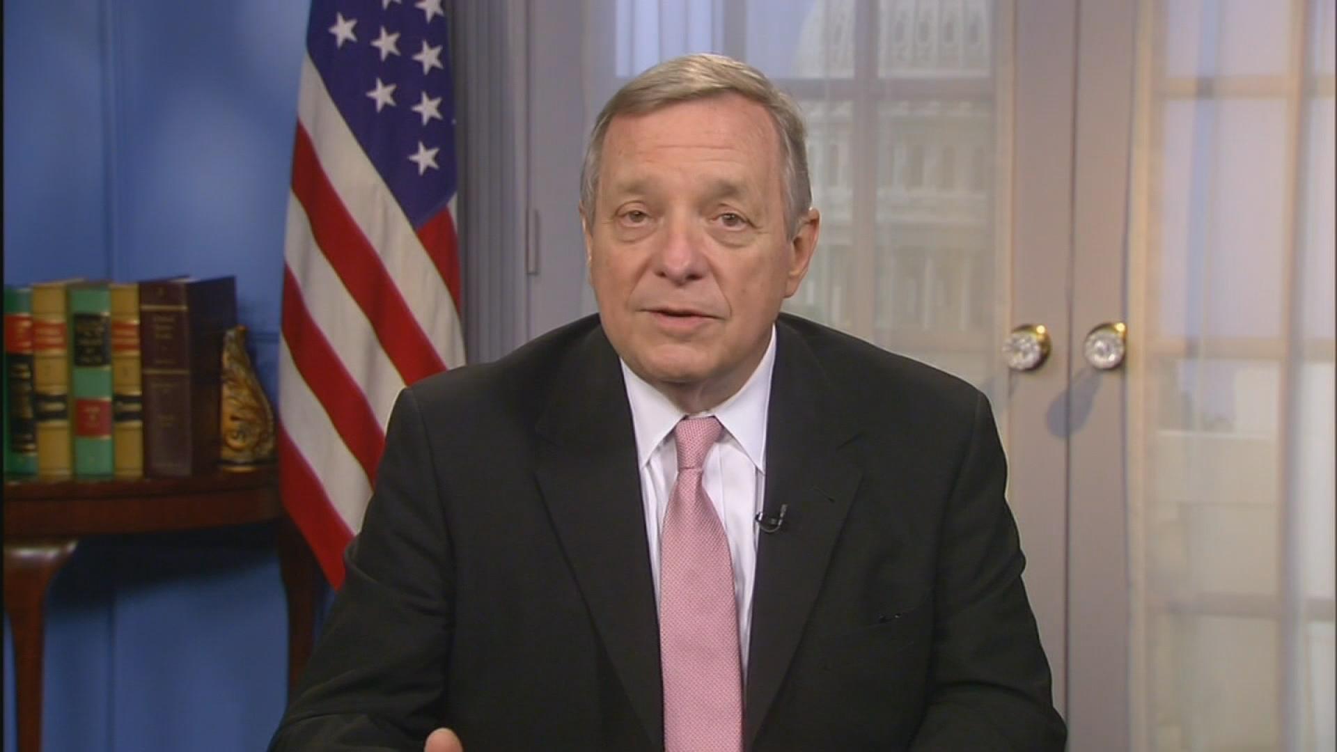 Sen. Durbin Revives Bill on Consumer Loans - W7 News